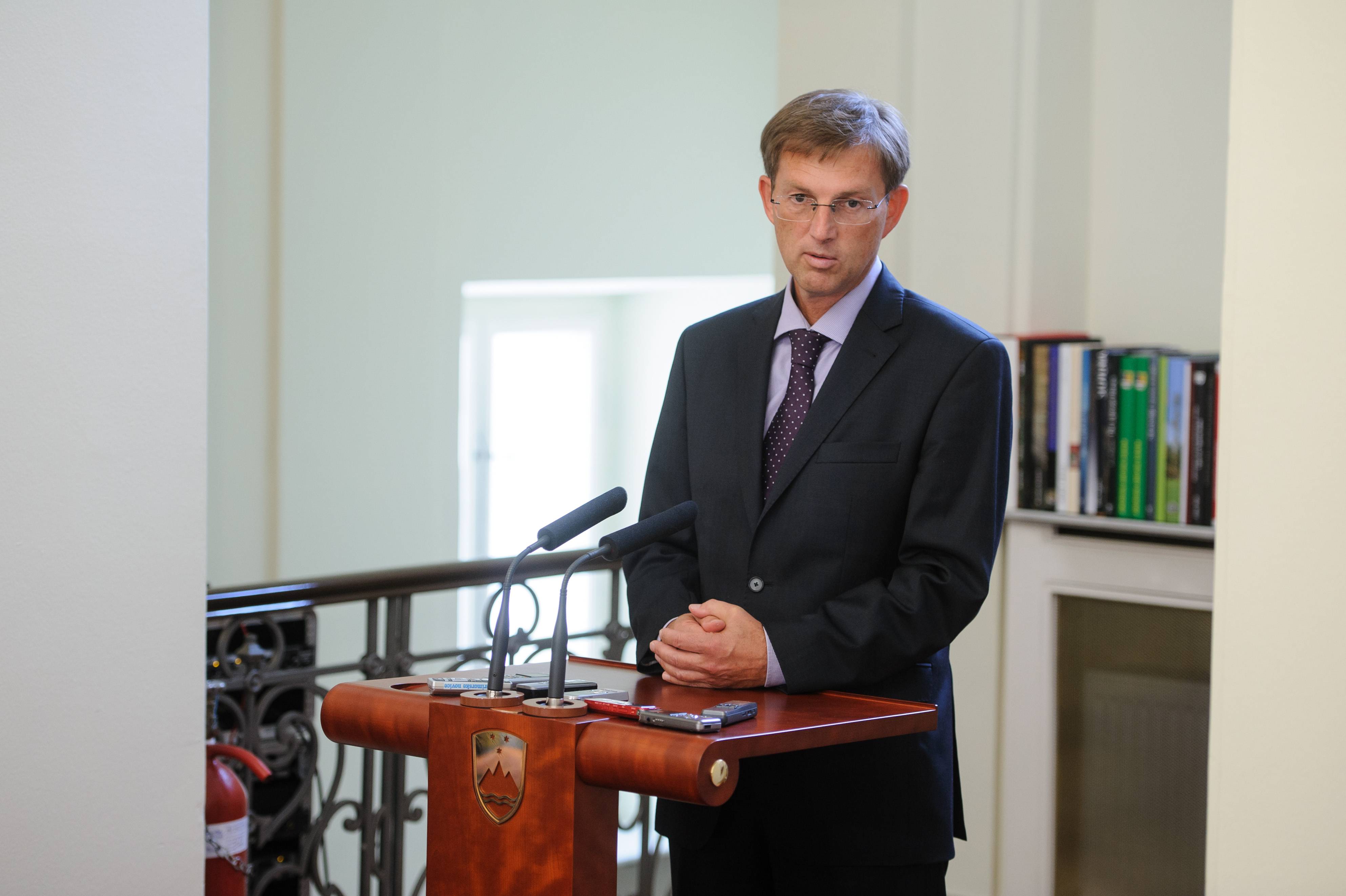 Cerar najpopularniji, Janković na samom dnu liste