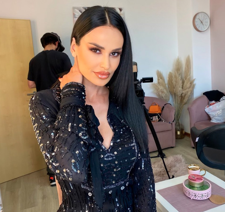 NAKON SAMO 2 MESECA OD VENČANJA: Indi se oglasila o RAZVODU, obrisala ...