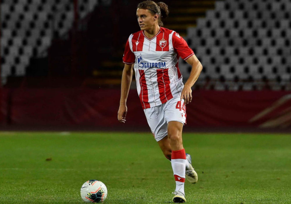 Jedan kofer i ručica koja se čvrsto drži za mamine skute: Iz kolone ...