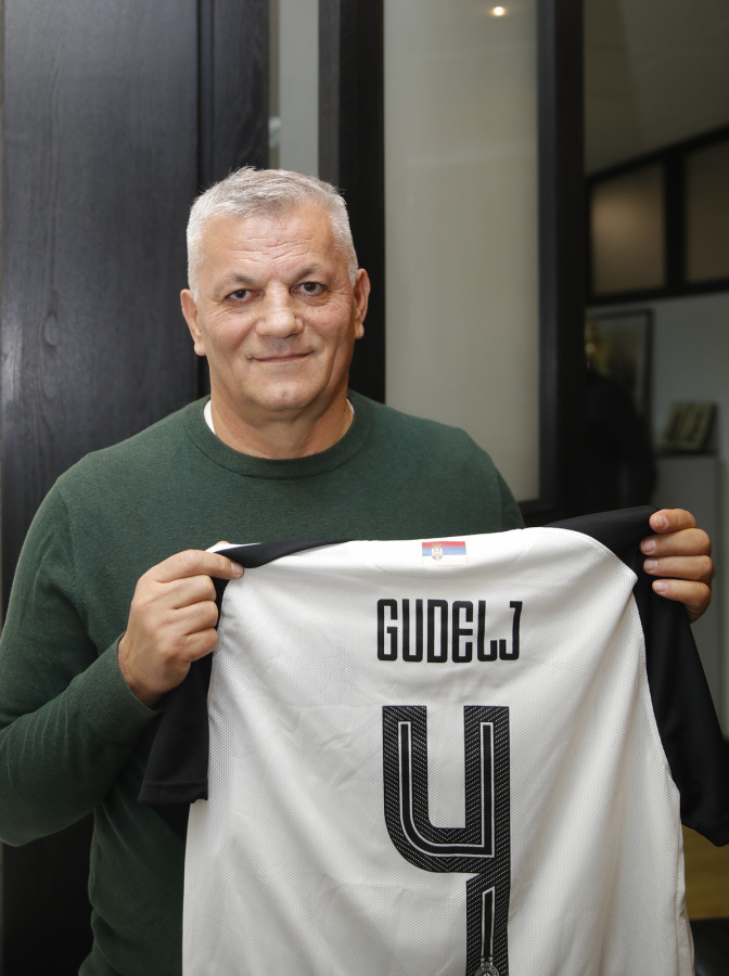 GUDELJ STIGAO U HUMSKU: Dočekali ga Kralj i Ćurković, slikao se i sa ...