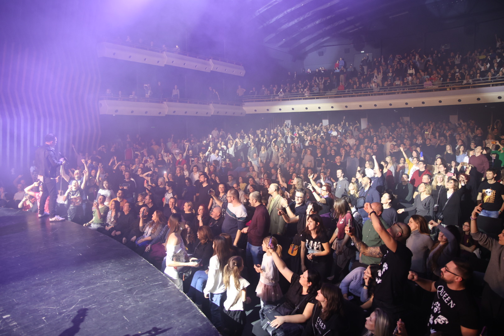 Održan prvi od dva rasprodata koncerta “Queen symphony sensation” u mts ...