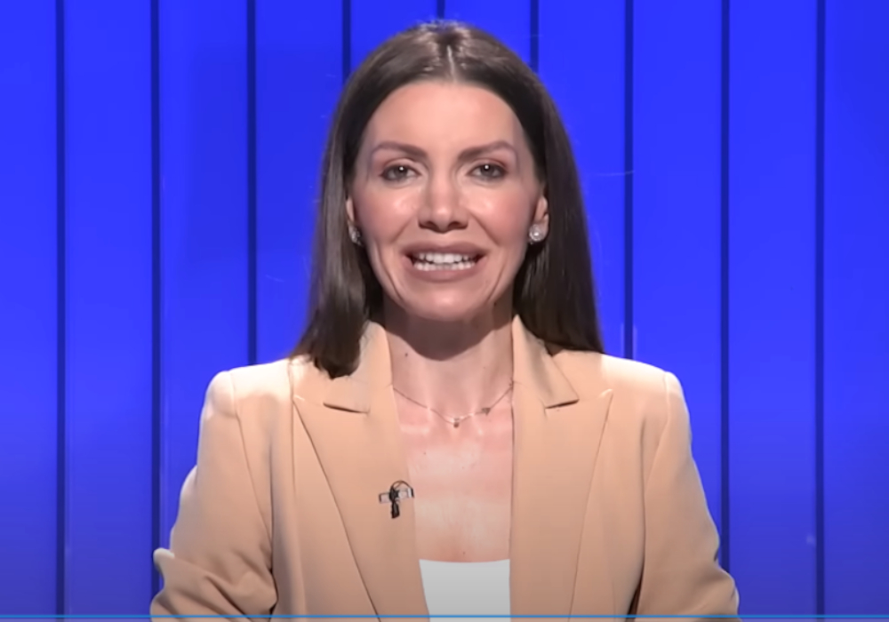 MUŽ JOJ JE MOĆNIK: Voditeljka "Slagalice" je zavela UTICAJNOG frajera ...