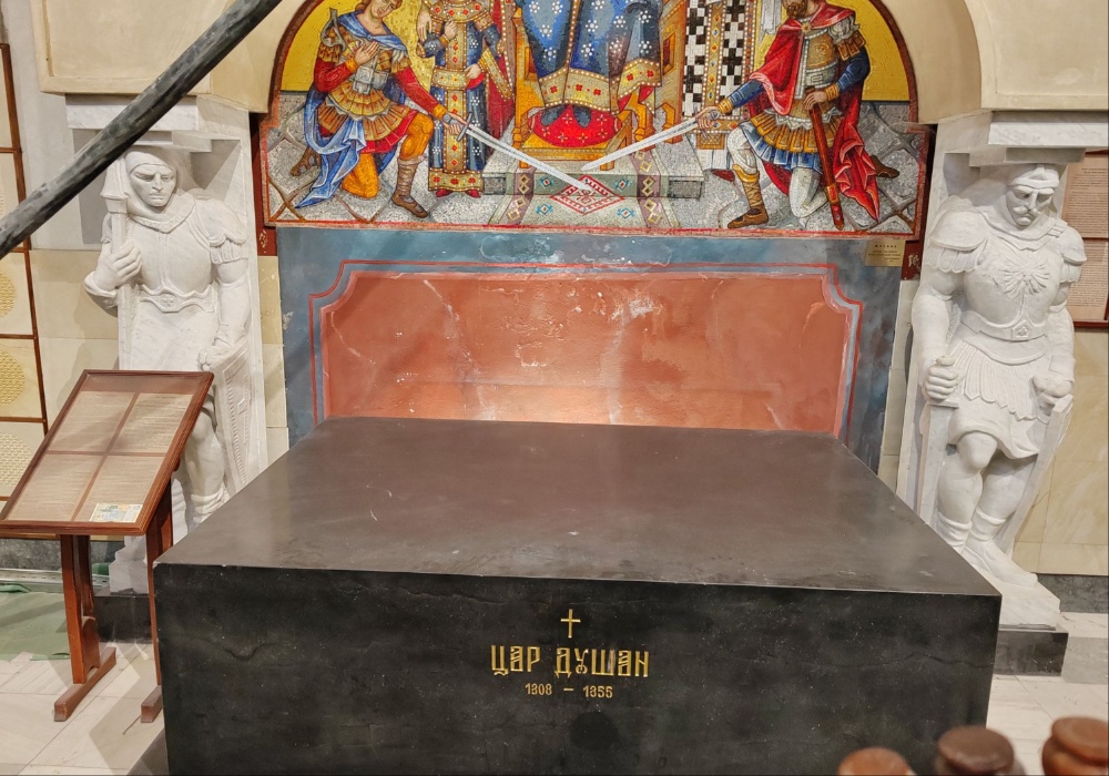 GDE SU NESTALE MOŠTI CARA DUŠANA SILNOG? Iz crkve Svetog Marka otkrili ...