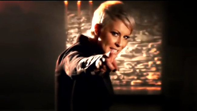 Udala se Indira iz grupe Colonia!