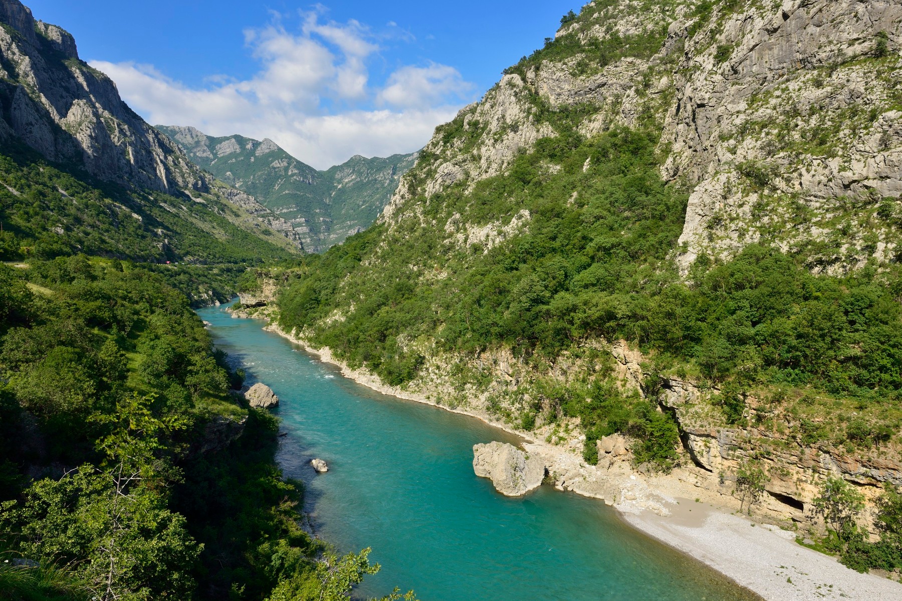 Svedoci bratoubistva u Crnoj Gori: Nabujale reke izbacivale su kosti ...