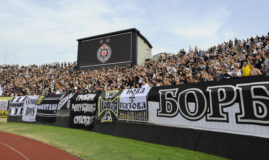 Znate li koji je broj omiljen navijačima Partizana? (FOTO)