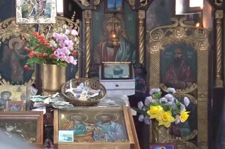 SUTRA SU CVETI! Evo zašto ne smete na ovaj dan da pevate i igrate