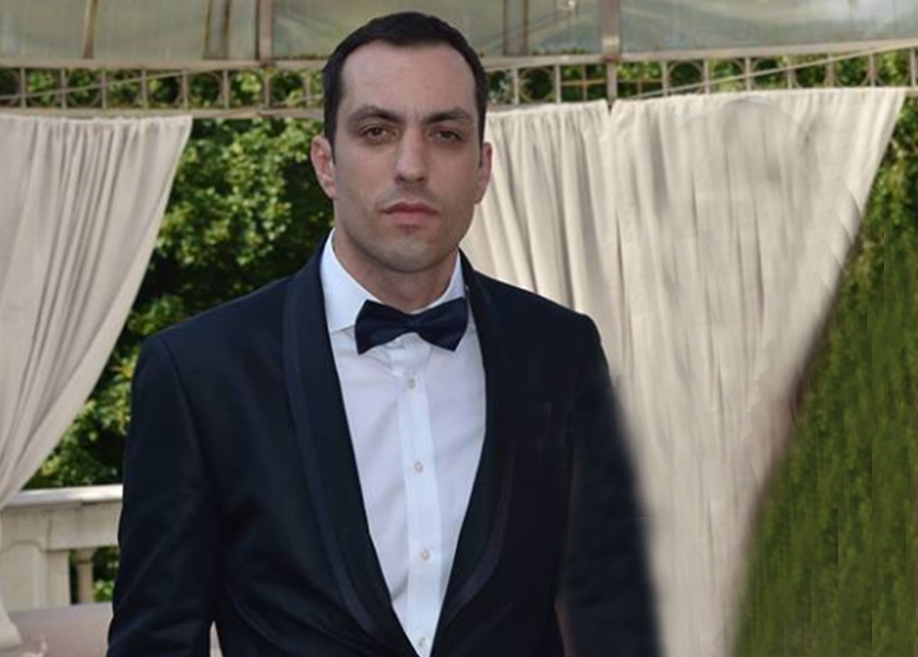 90-tih je bio jedan od NAJBOGATIJIH klinaca, a danas je oženjen našom ...