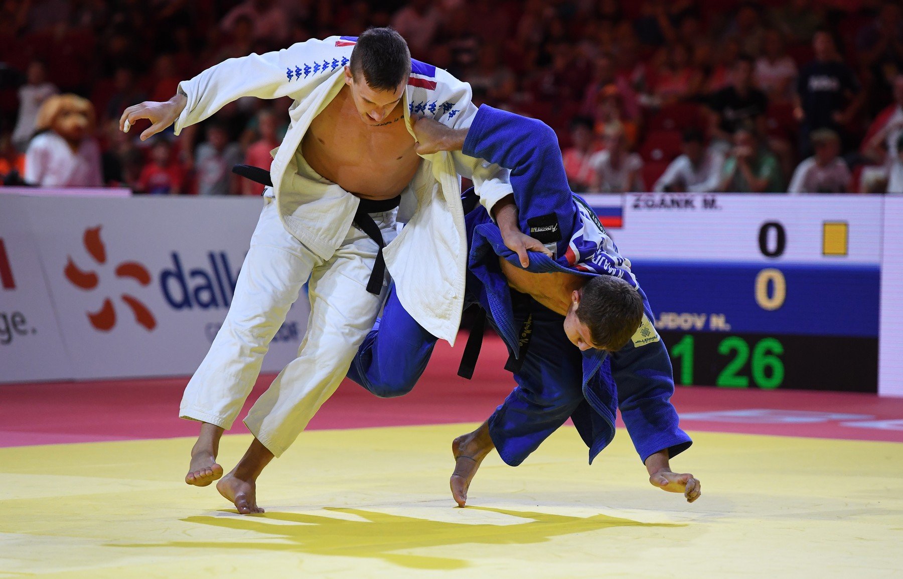 GRAN PRI ABU DABI: Zlato Majdovu, srebro Kukolju