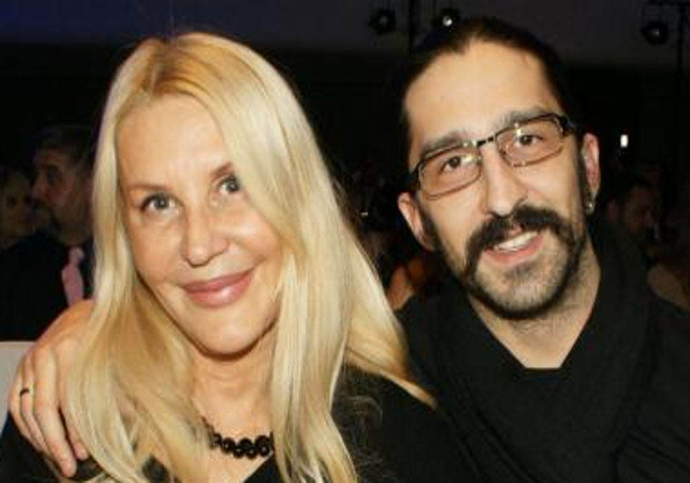 SIN VERICE RAKOČEVIĆ JE STARIJI OD NJENOG MUŽA! Jedini je prisustvovao ...