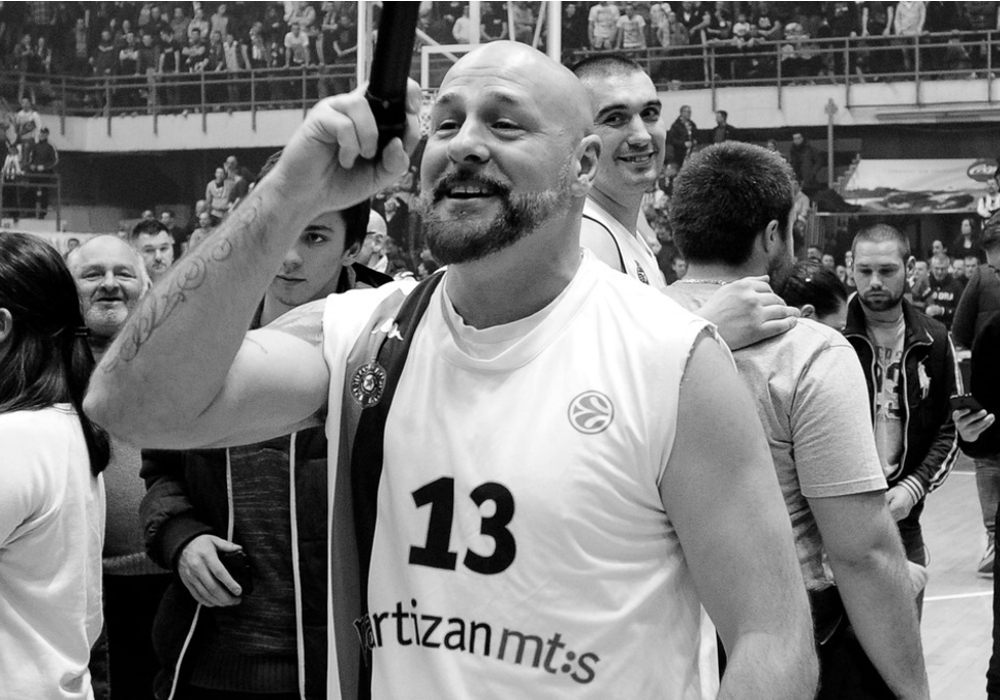 "GRU TU JE": Objavljen trejler za dokumentarac o legendi i pioniru repa ...