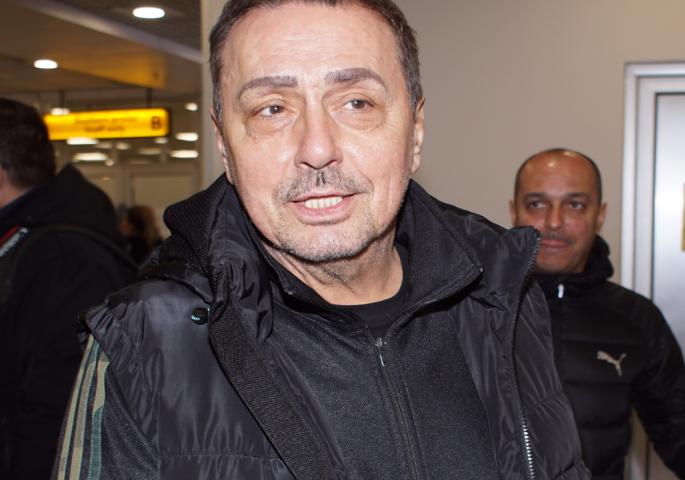 KEBA SNIMIO DUET SA MLADIM BENDOM - izgledalo im nespojivo da sa njim ...