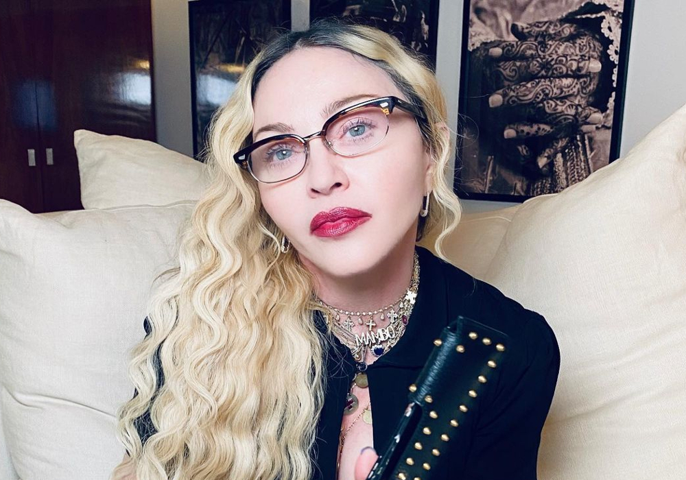 MAJKA ZA PRIMER: Madona za svoje četvoro usvojene dece učinila predivnu ...