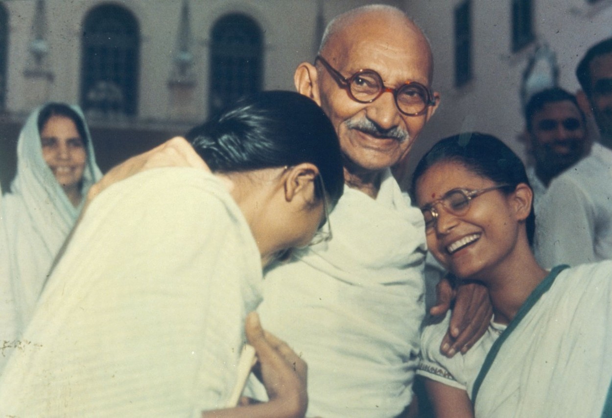 NA DANAŠNJI DAN UBIJENA JE "VELIKA DUŠA INDIJE": 73 godine od smrti ...