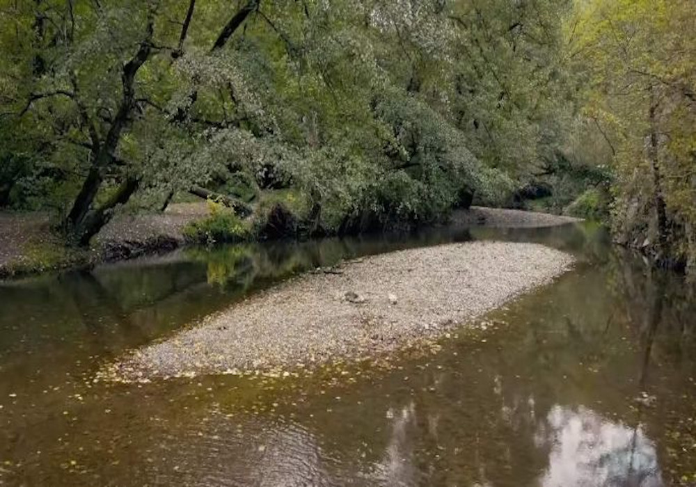 PRIRODNE LEPOTE ZAPADNE SRBIJE: Ova reka je SMARAGDNO ZELENE boje ...