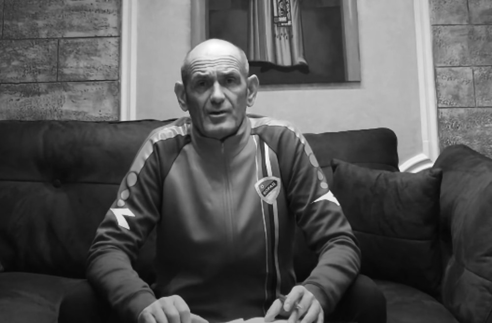 DOMAĆA ESTRADA ZAVIJENA U CRNO: Preminuo poznati pevač od TEŠKE bolesti ...