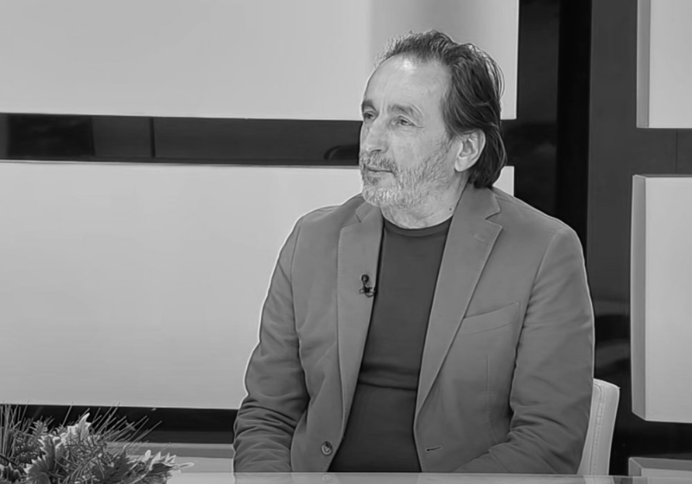 TUGA! Preminuo novinar Veselin Simonović