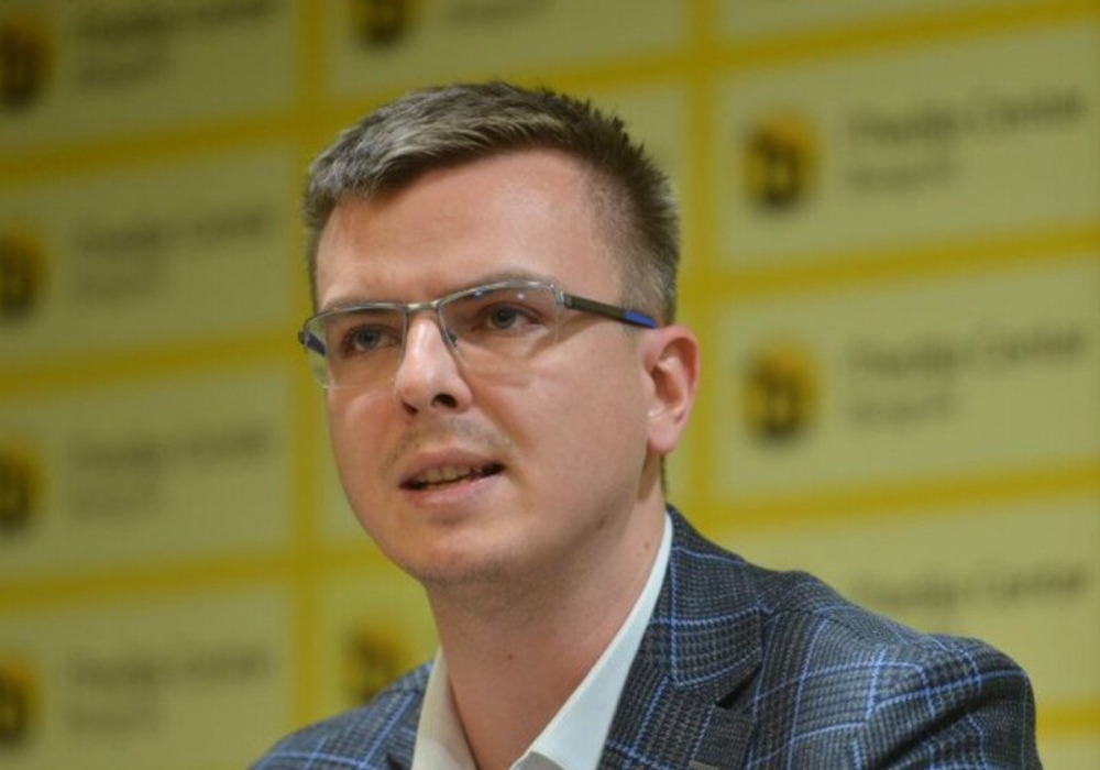 SUMNJIVE FINANSIJE Parandilovića: Do izbora nije imao ni za ručak ...