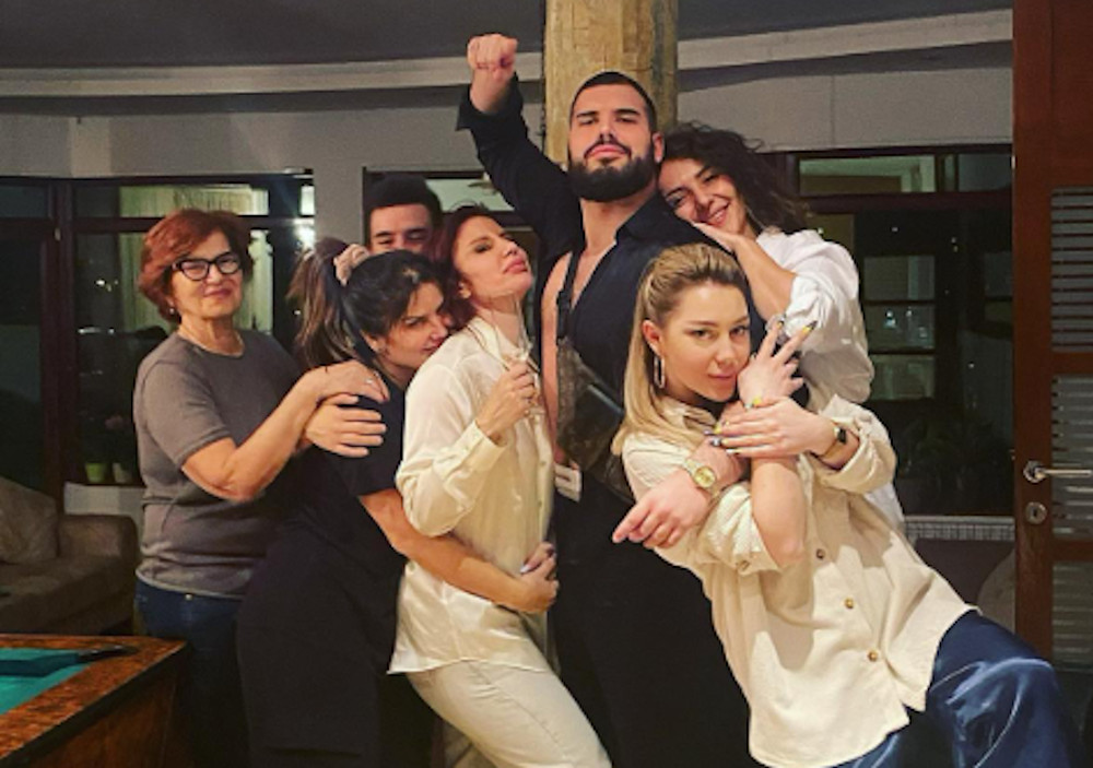 "OTELA JE MUŽA SESTRI!" Alis Adaktar ima BURNU PROŠLOST, a evo šta je ...