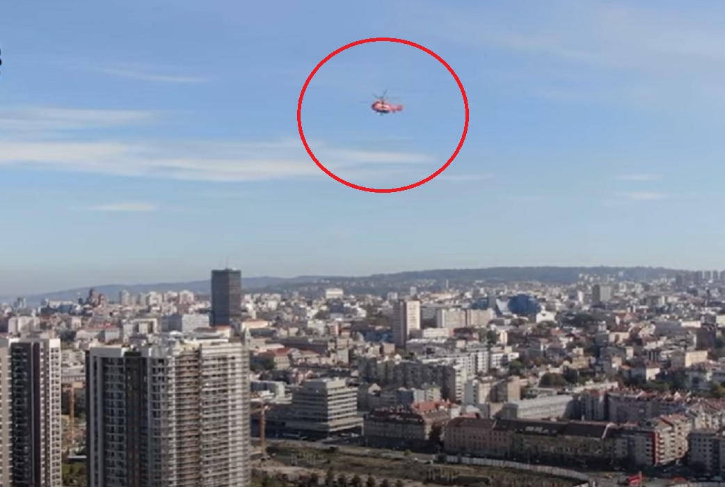 PRVI SNIMAK NOVOG SRPSKOG HELIKOPTERA: Ka-32A11BC pet tona vode izbacuje u cugu, a OVO je ...