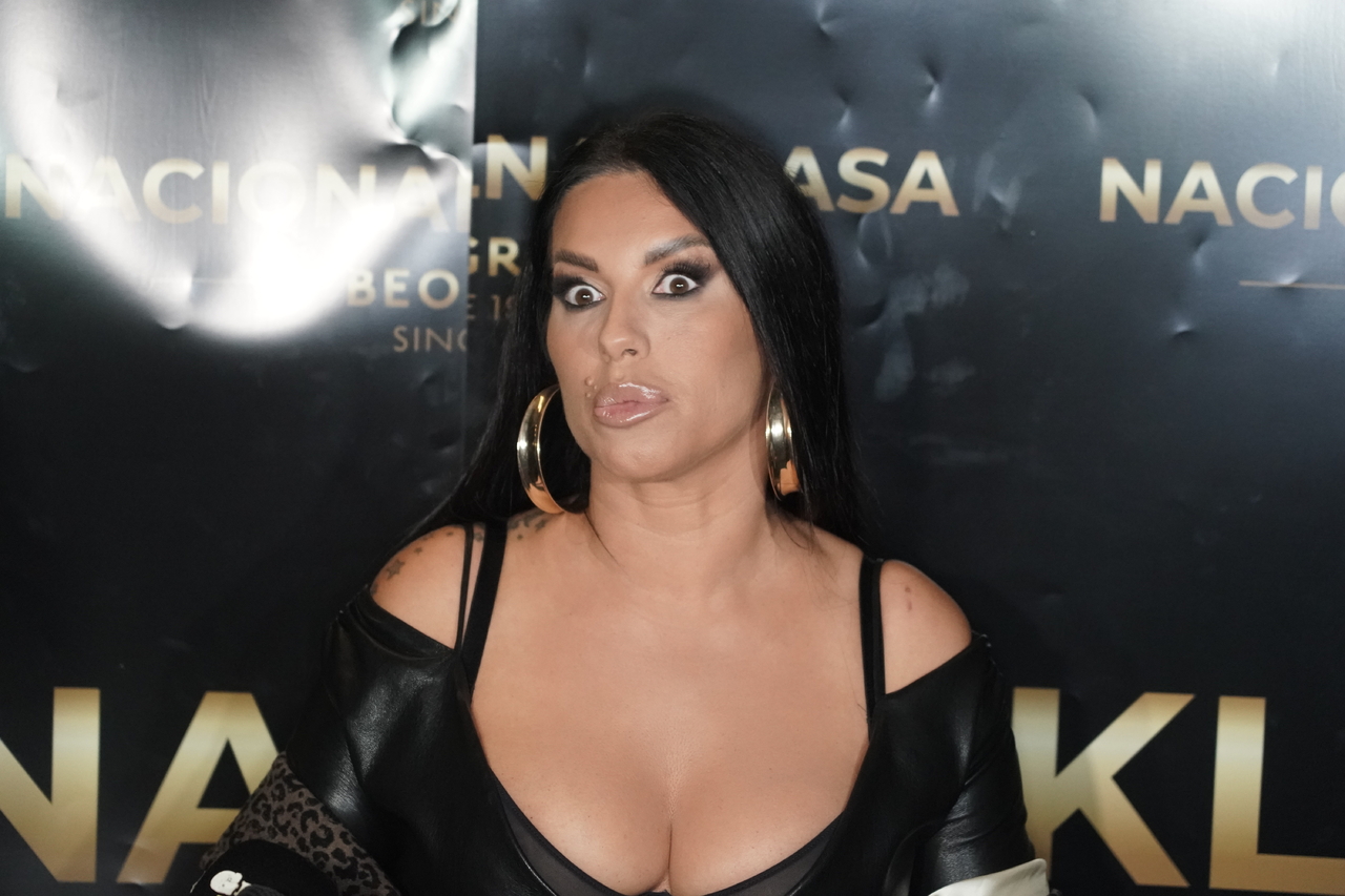 Seka Aleksić BESNA ZBOG KIRIJE 1.300 EVRA: "Dobili su otkaz, a stan je izdat Rusima!" (FOTO)