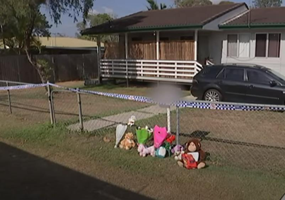 DECA BILA PREKRIVENA PLIKOVIMA: Majka monstrum se zaigrala na telefonu ...