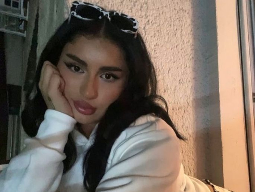 AU, KAKAV LAPSUS! OMILJENI GRAD - CRNA GORA! Zera na meti ismevanja na ...