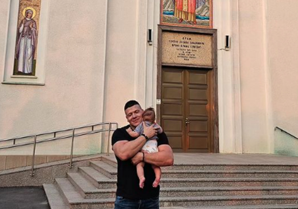 MALI PRAVOSLAVAC! Pogledajte kako izgleda PRVO PRIČEŠĆE sina Slobe ...