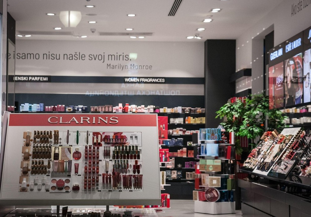 350 LJUDI DOBIJA OTKAZ: Lanac parfimerija omiljenog brenda u Srbiji ...