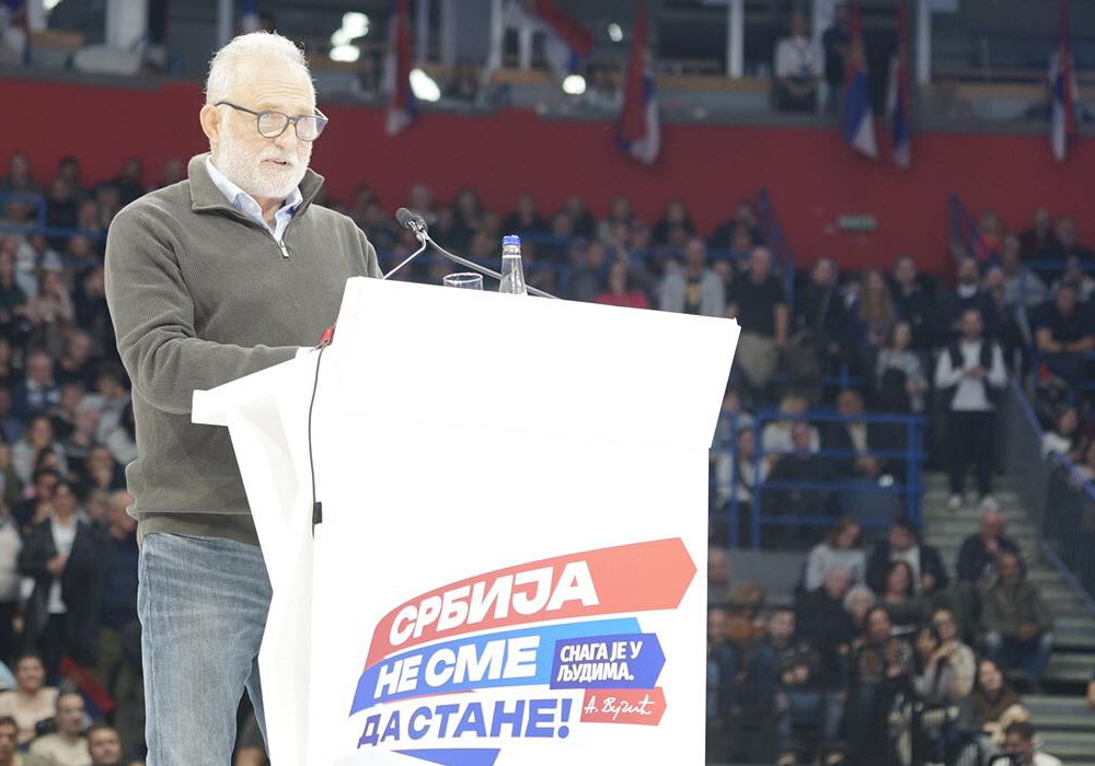 Glumac Lazar Ristovski obratio se okupljenima u Areni