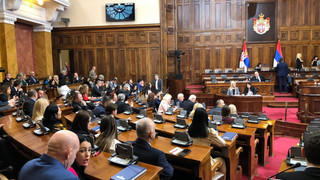 Vanredna sednica Narodne skupštine Srbije: Pred poslanicima 32 tačke ...