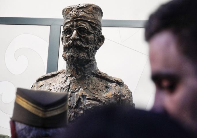 RADOSTAN DAN ZA SVE ČETNIKE! Čiča Draža dobio spomenik i muzej u ...