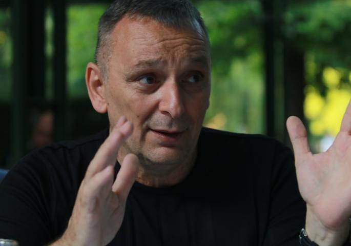 Pevač je ostao bez kuće, svi ga znaju po hitu "Nije mene dušo ubilo", a ...