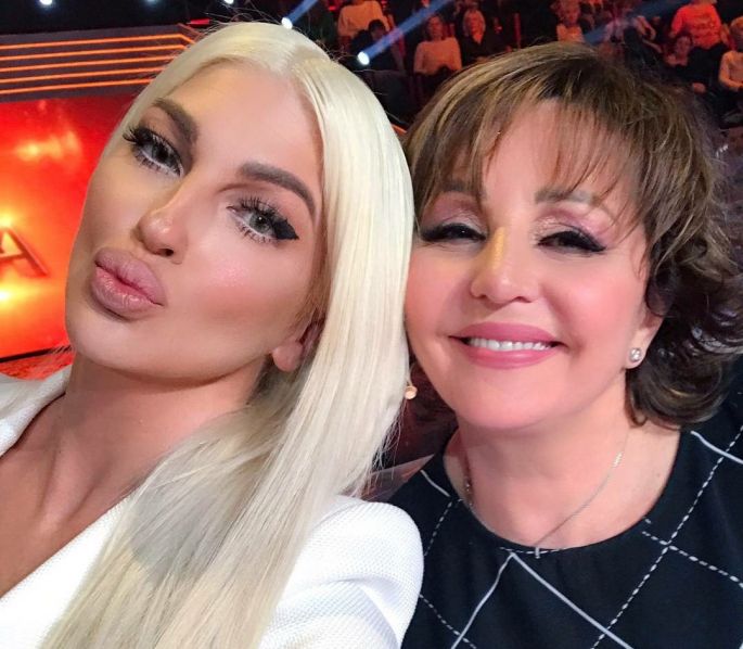 VREĐALA BEKUTU, a sad napala muškarce zbog iste "UVREDE": Karleuša ...