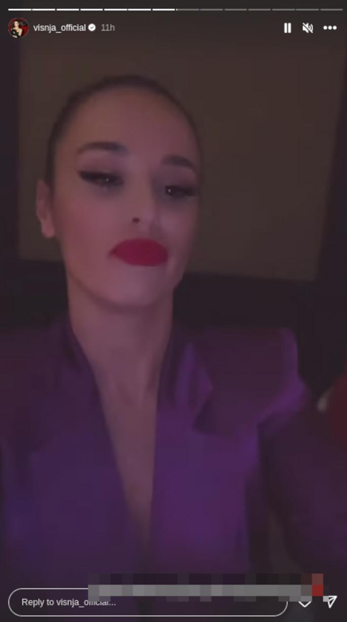 OPANAK NA NOZI I SRPSTVO U DUŠI: Bivša takmičarka "Zadruge" stigla na ...