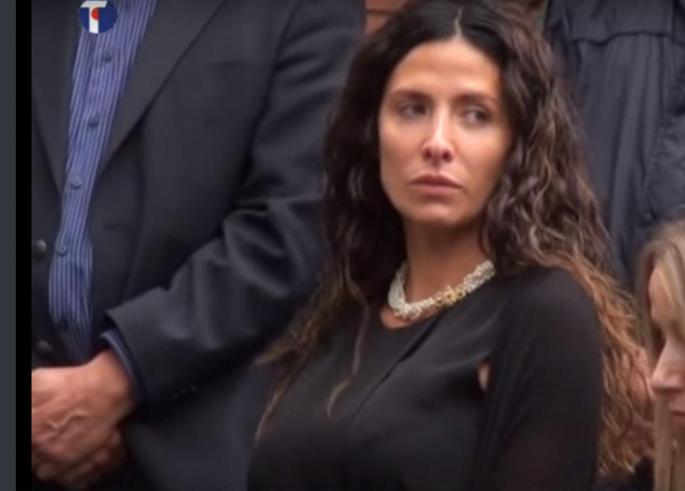 ONA JE KLJUČNA ULOGA! Lepa Barbara stub porodice Bojović - pogledajte ...