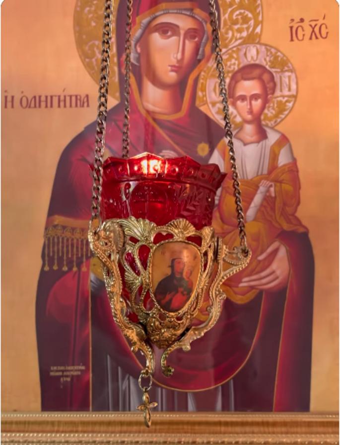 Predstavlja NAJDRAGOCENIJI predmet u kući pored ikone, nikada ne ...