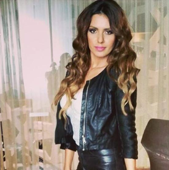 Iako pada od umora pevačica još ima snage za seks!