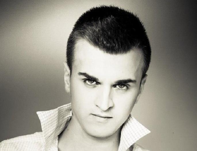 HIT STATUS: Bosanac objasnio zašto nema devojku i postao IDOL na Fejsu ...