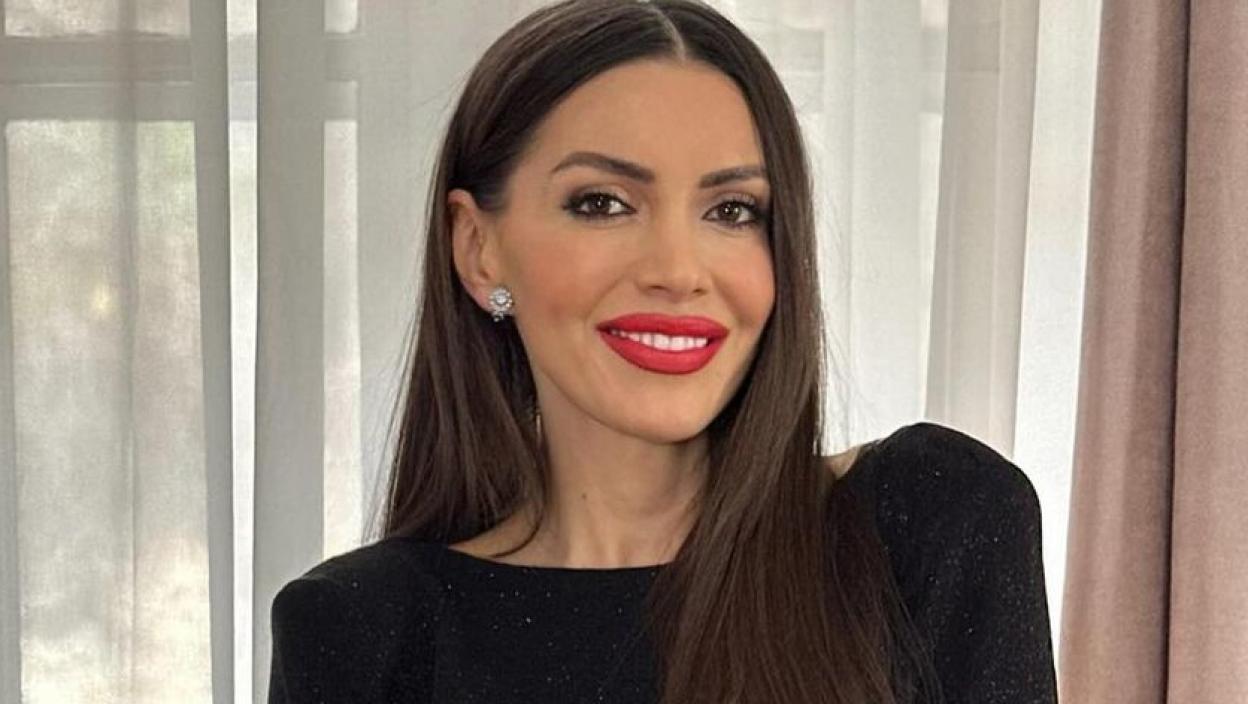 Voditeljka Jelena Simić - Srbija danas