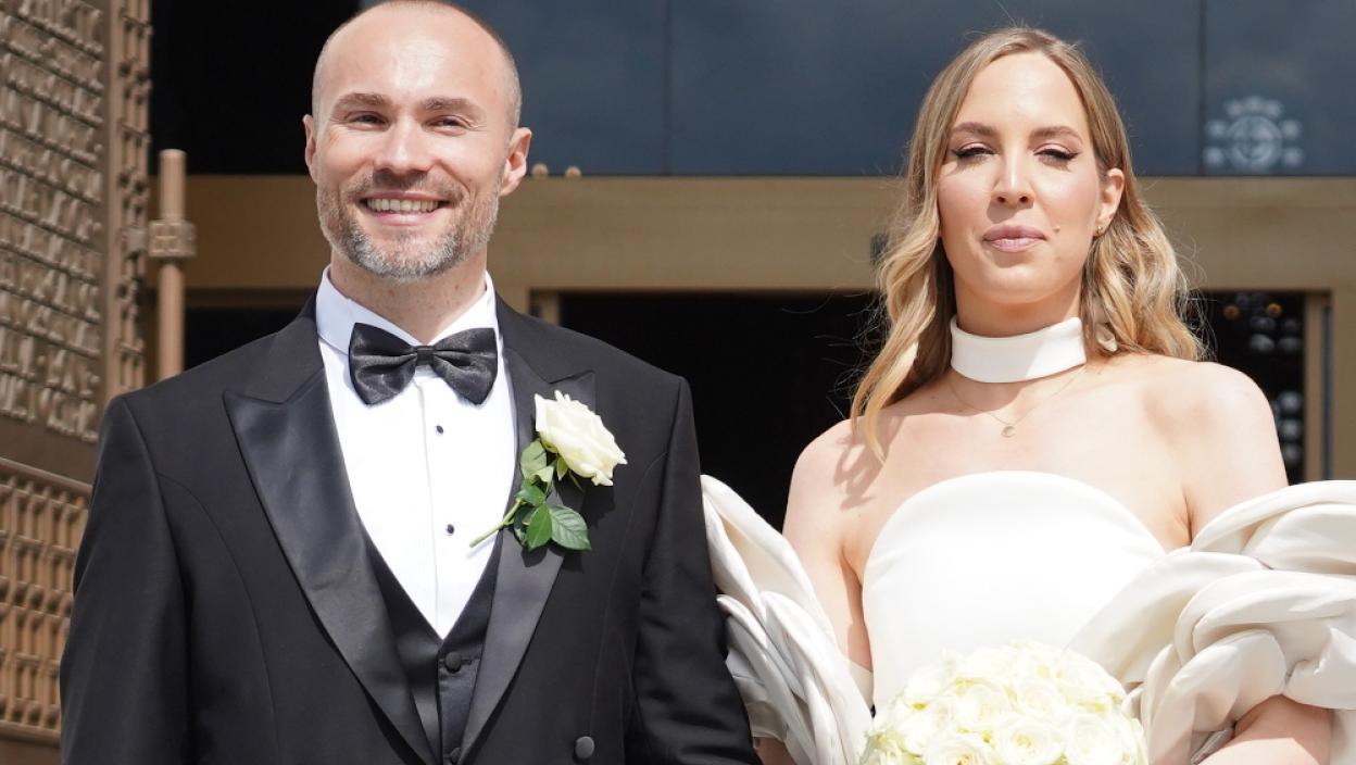 Venčao se Aca Sofronijević - oženio prelepu doktorku, a njena venčanica je pravo remek-delo ...