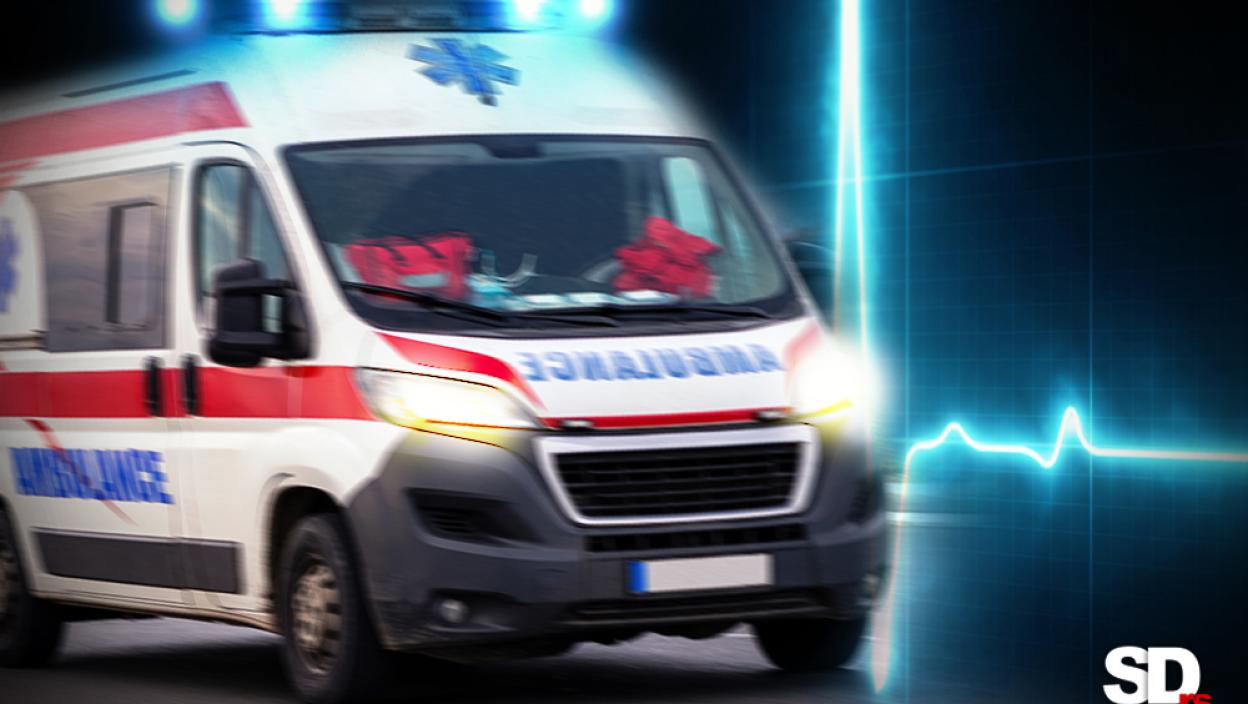 (FOTO) Jeziva nesreća na Banovom brdu: Automobil završio na krovu, povređena devojka