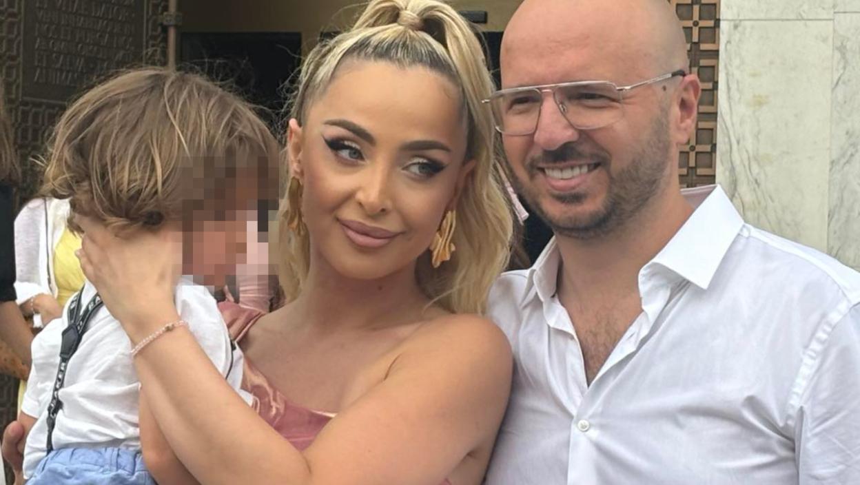 Maja Berović stigla na LUKSUZNU proslavu krštenja u džipu od 200.000 evra - Pevačica BLISTA u ...