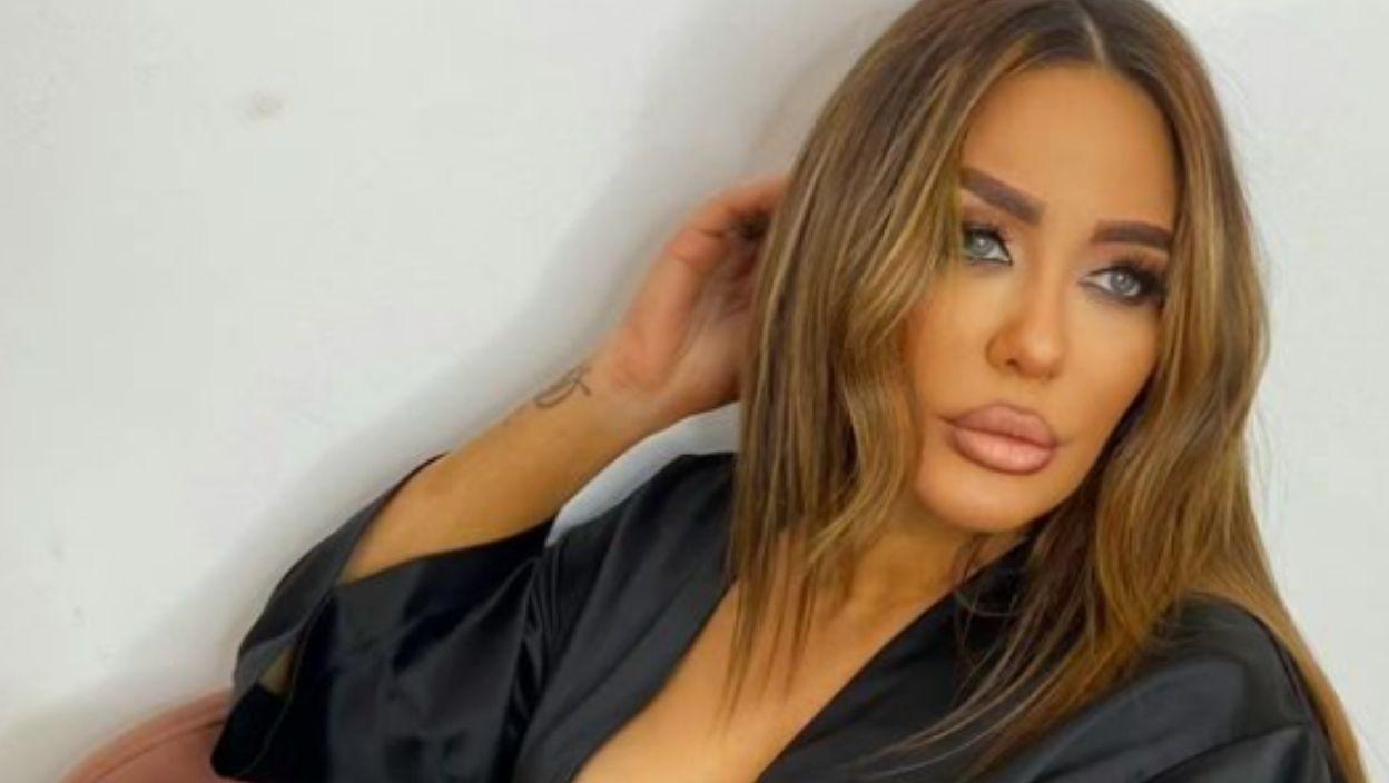 Majka Ane Nikolić u SEDMOJ DECENIJI izgleda brutalno: Skinula se u kupaći i ostavila sve bez ...