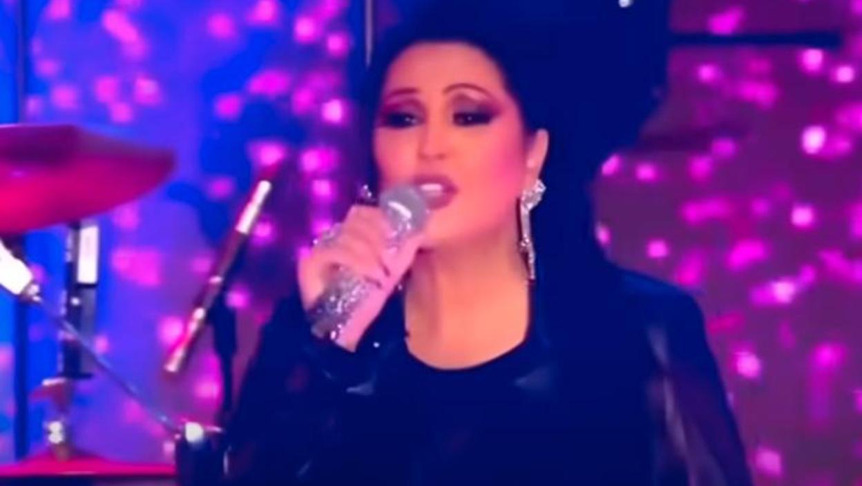 "REKLA JE DA!" Dragana Mirković ZAPROŠENA - Pevačica usred koncerta ...