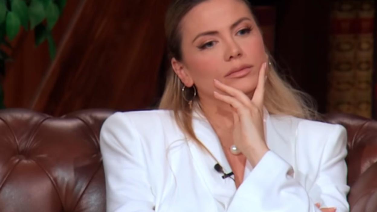 "Sva sam u modricama, neke devojke su bile moji suvozači" Milica Pavlović doživela nezgodu ...