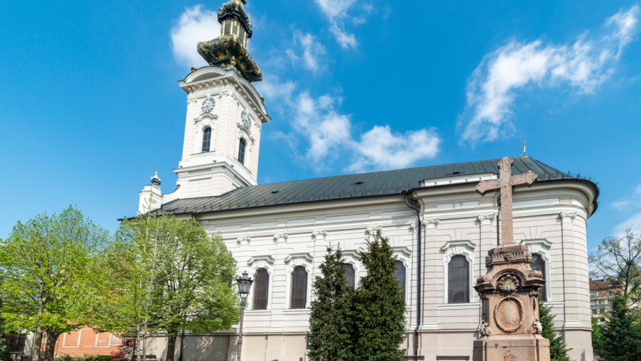 U Novom Sadu pomen postradalima u Sabornom hramu Svetog velikomučenika ...