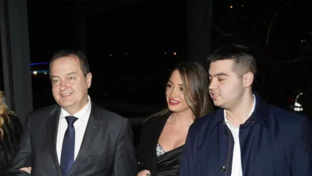 Samo tri dana posle raskida, Dačićev sin i Milica Jokić uhvaćeni ...