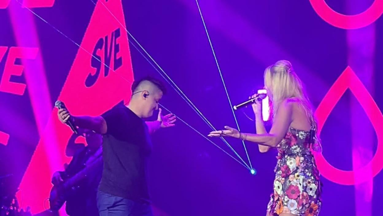 Publika u transu - ona je bila drugi gost na koncertu Marije Šerifović ...