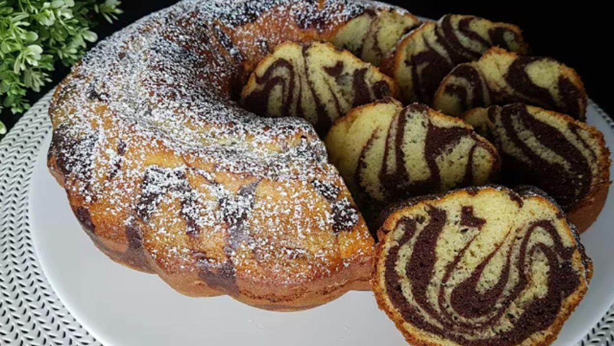 Starinski recept za najlepši DOMAĆI KUGLOF: mekan, mirisan i sočan ...
